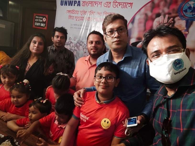 Party for the underprivileged children of Gandaria in Bangladesh – EN ...